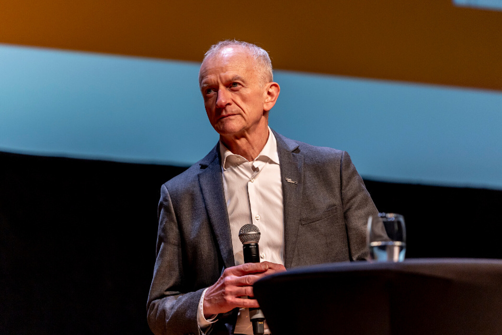 « Couper dans le budget des universités, c'est amputer l'avenir ...