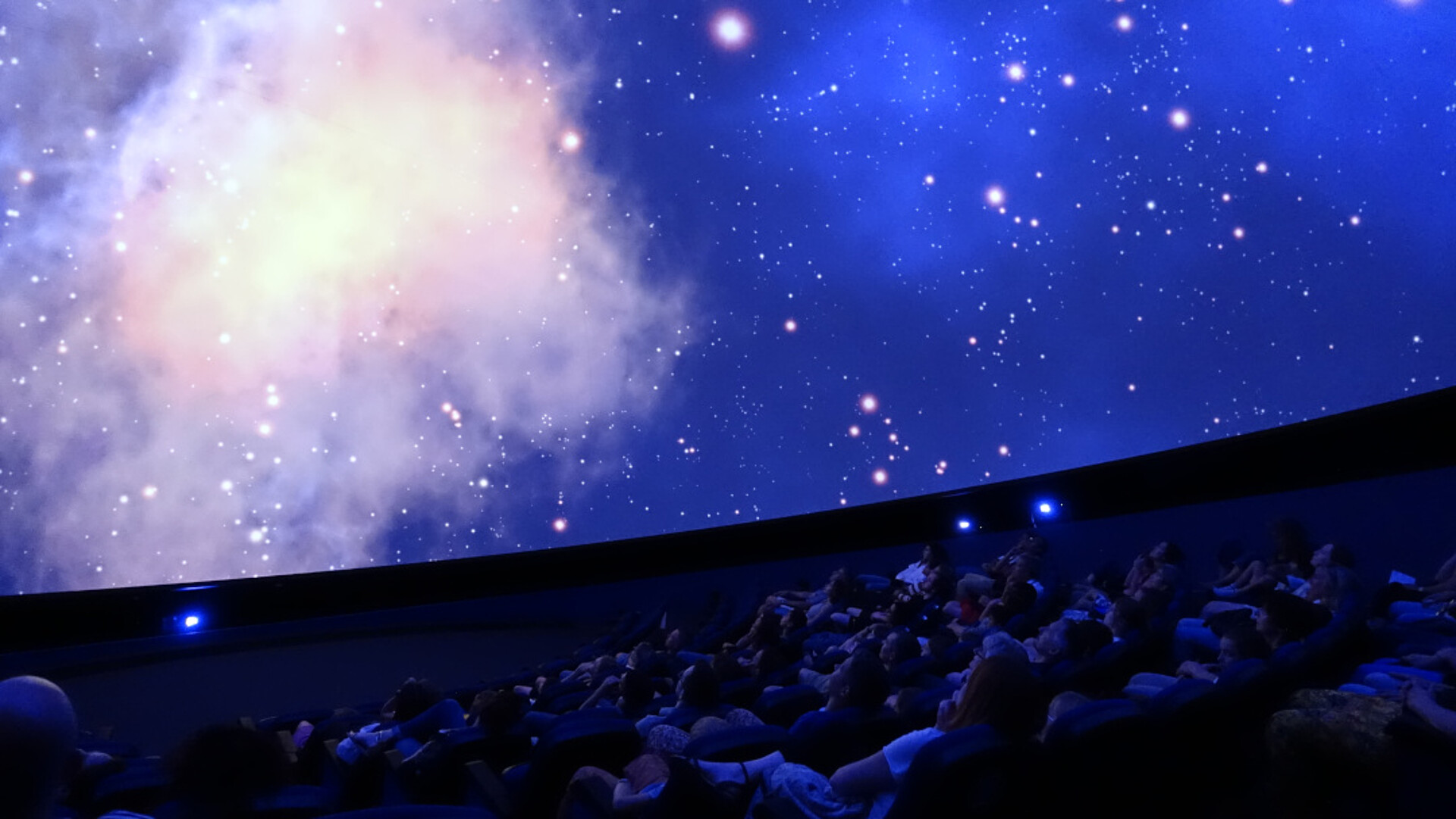 Dossier | Nouveau planétarium : décollage imminent pour un voyage dans ...